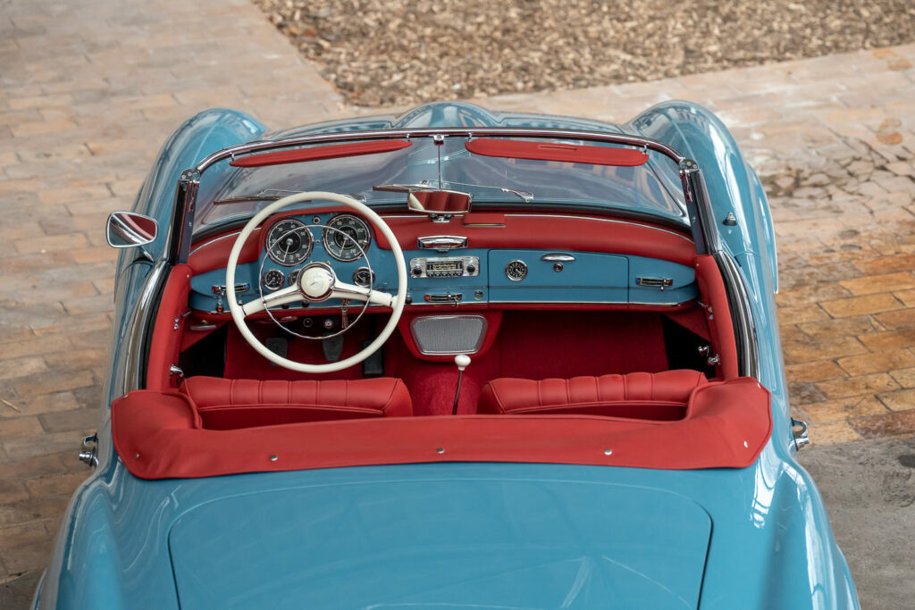 Mercedes-Benz 190SL light blue - Top Classics - Restauration de ...