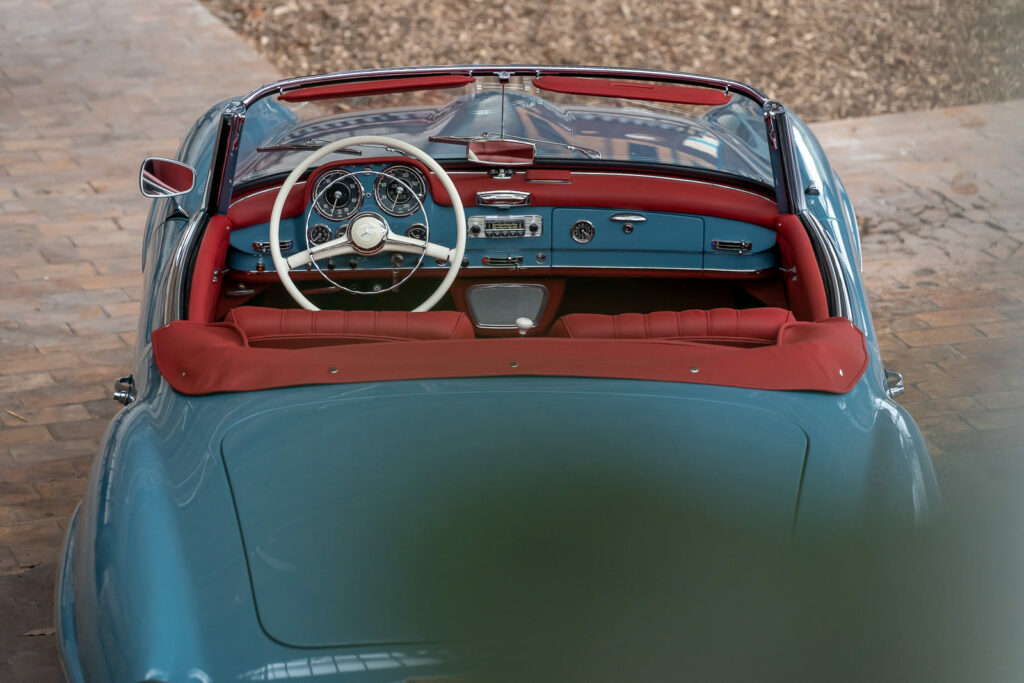 Mercedes-Benz 190SL light blue - Top Classics - Restauration de ...