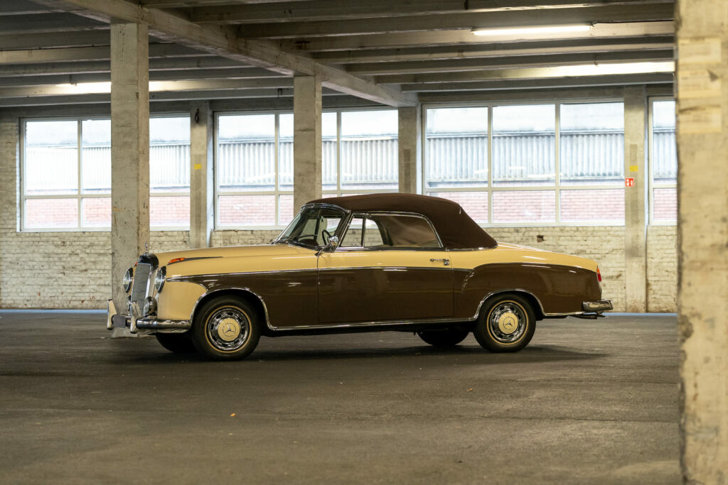 Mercedes-Benz Ponton 220S jaune - Top Classics